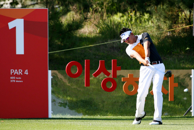 박상현·최진호·김기환, KPGA 투어 SK텔레콤 오픈 첫날 공동 선두 - 브릿지경제