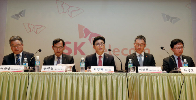 이통 3사, 'SKT-CJH 인수·합병' 두고 달아오르는 여론전 - 브릿지경제