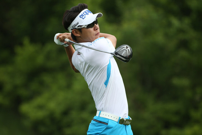 최진호, KPGA 넵스 헤리티지 둘째날 12언더파로 단독 선두 나서