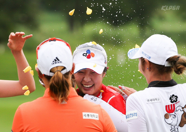 박지영, KLPGA S-Oil 챔피언스서 생애 첫 우승