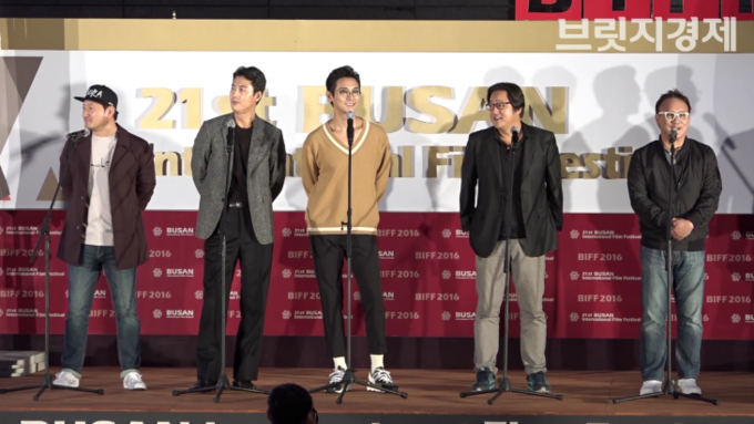 [영상] '아수라' 정우성-주지훈-곽도원, 부산 시민들과 함께한 즐거운 시간(2016 BIFF)