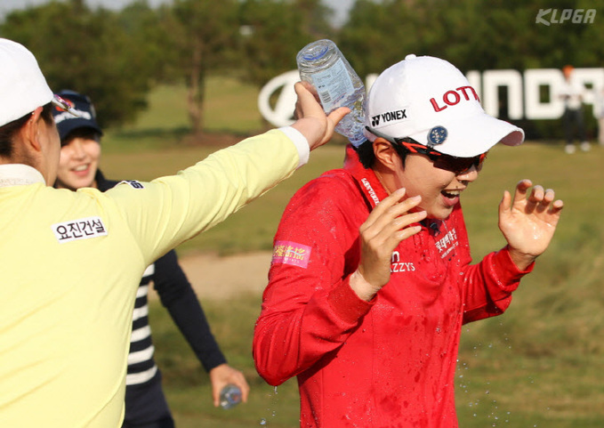 [종합] 김효주, 2017 시즌 KLPGA 개막전 현대차 중국여자오픈 재역전 우승…이 대회 통산 3승 - 브릿지경제