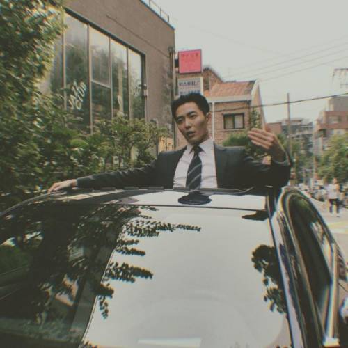 사랑의 온도 김재욱 썬루프도 뚫은 섹시미…세상 귀여워 브릿지경제
