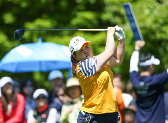 박인비, KLPGA 두산 매치플레이 4강전 진출 ‘매치 퀸’ 보인다…박채윤 9홀 차 압승 - 브릿지경제