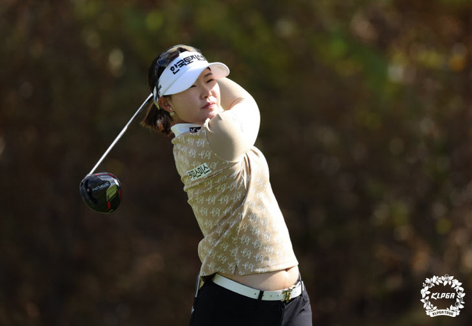 한진선·박지영·임희정 등 5명, KLPGA 투어 위닉스 챔피언십 1라운드 4언더파 공동 1위 - 브릿지경제