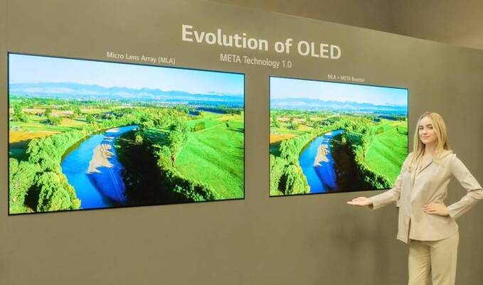 [CES 2023] LGD, 3세대 OLED TV 패널 공개…현존 OLED TV 패널 중 가장 밝아 - 브릿지경제