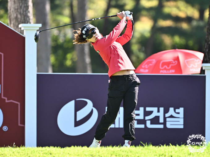 박주영, KLPGA 투어 대보 하우스디 오픈 우승…14년 차 ‘278전 279기’ - 브릿지경제