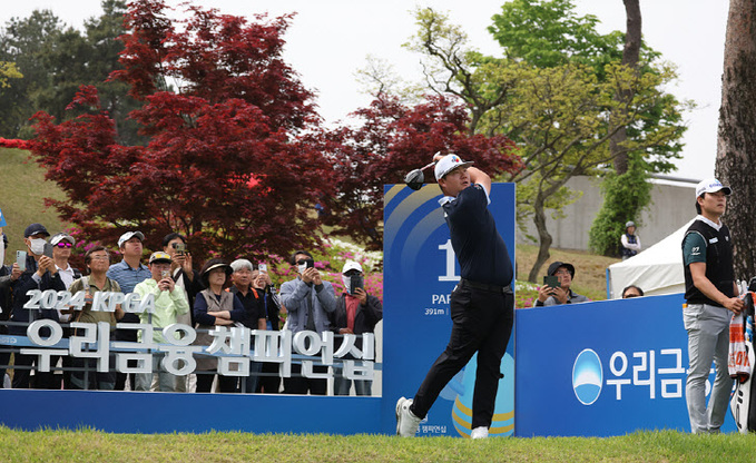 디펜딩 챔피언 임성재, KPGA 투어 우리금융 챔피언십 2라운드 공동 1위…2연패 시동