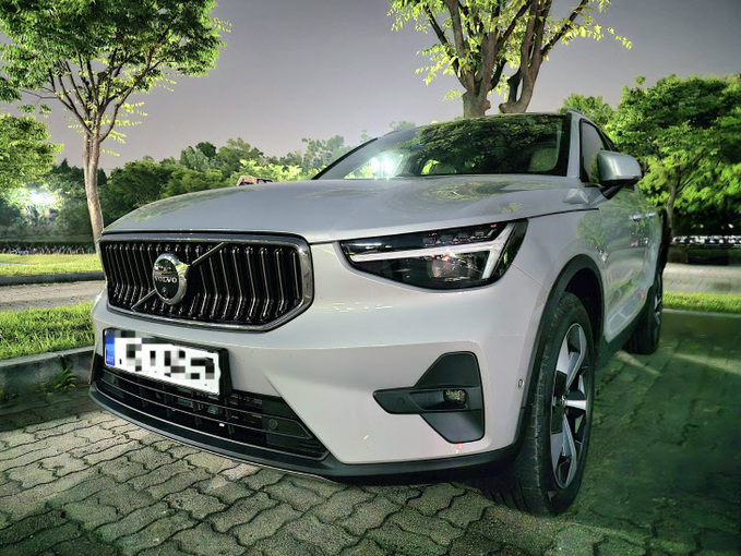 [시승기] 볼보 SUV 'XC40' 갖출 건 다 갖췄다…안전은 기본, 편의성까지 - 브릿지경제
