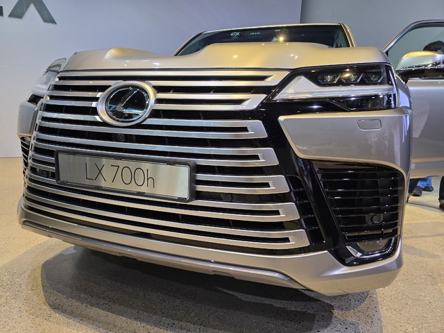[포토] ‘웅장한 자태’ HEV 명가 렉서스, 대형 SUV ‘LX 700h’ 출시 - 브릿지경제