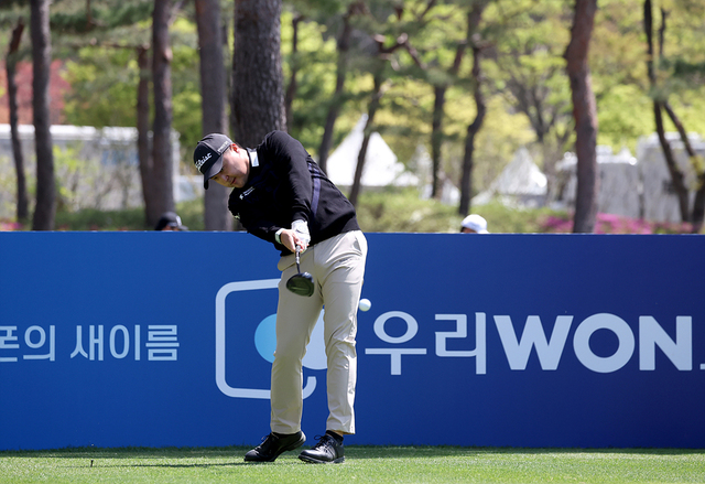 이태훈, KPGA 투어 우리금융 챔피언십 3라운드 1타 차 1위 - 브릿지경제