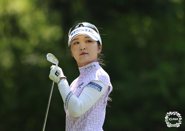 KLPGA 투어 ‘매치 퀸’ 이예원, 여자 골프 세계 랭킹 25위에 자리…개인 최고 순위 경신 - 브릿지경제