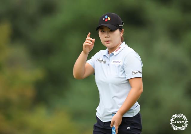 KLPGA 투어 ‘시즌 2승’ 홍정민, 여자 골프 세계 랭킹 53위 올라 - 브릿지경제